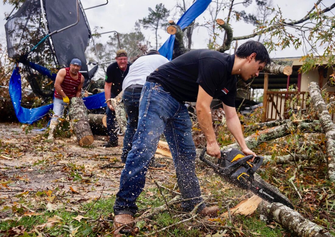 Disastrous weather aftermath: Southerners are cleaning up the region ...